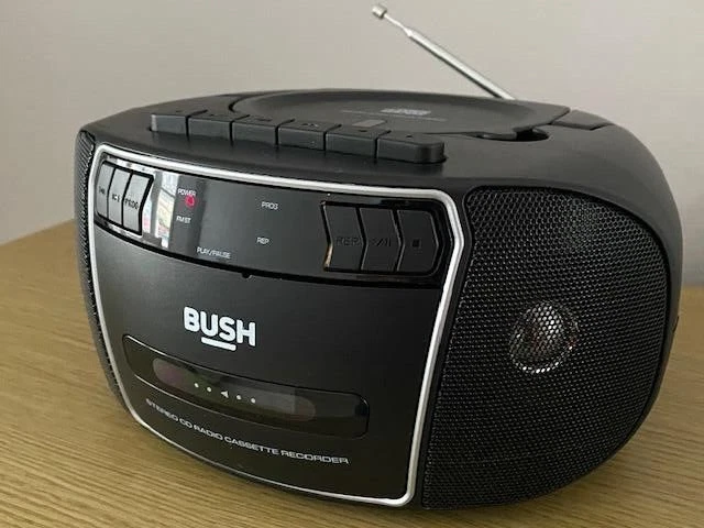 BUSH KBB 500 CD AM/FM Radio Cassette Player Boombox Portable Black ...