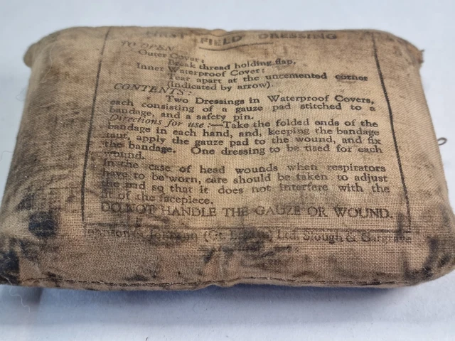 ORIGINAL BRITISH ARMY WW2 First Aid Field Dressings Unopened! £20.00 ...
