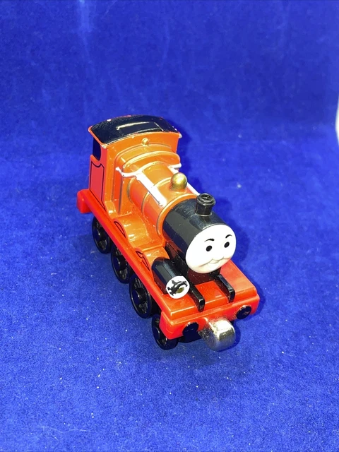 THOMAS THE TANK Engine Talking James Train Engine Diecast 2009 Mattel ...