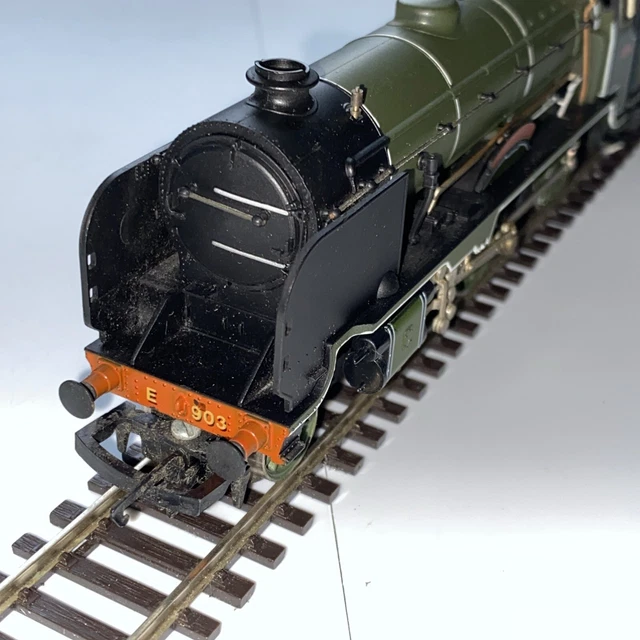 HORNBY R057 SOUTHERN 4-4-0 Schools Class Locomotive 903 'Charterhouse ...