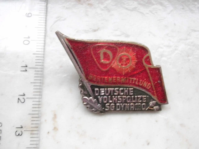 SG DYNAMO BESTENERMITTLUNG - Volkspolizei, STASI - DDR Orden, Abzeichen ...