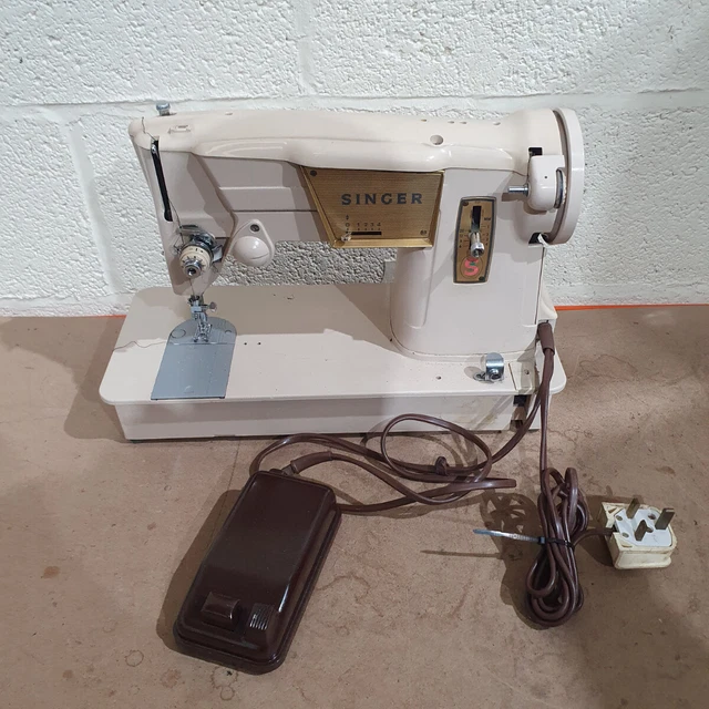 ORIGINAL SINGER WHITE 250V Electric Sewing Machine with Foot Paddle ...