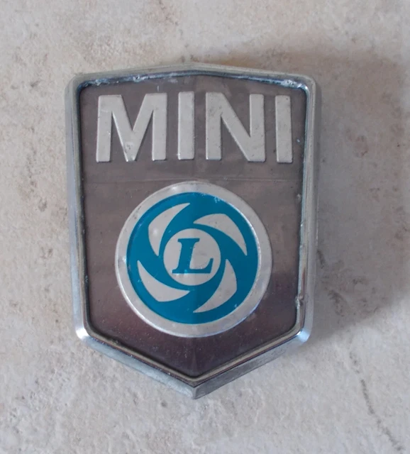 ANCIEN INSIGNE EMBLÈME MINI LEYLAND mascotte plaque badge voiture auto ...