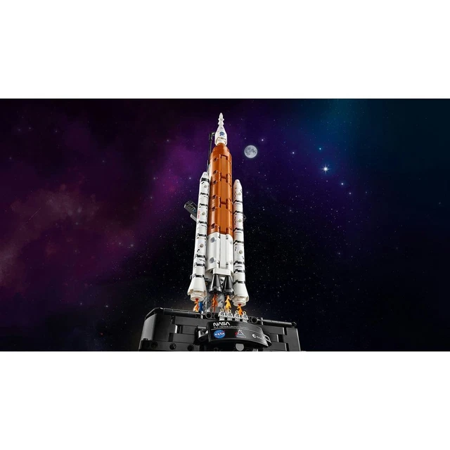 LEGO TECHNIC NASA Artemis Space Launch System Rocket 42221 $116.47 ...
