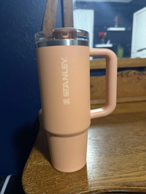 STANLEY QUENCHER PROTOUR Flip Straw Tumbler In Peach/Apricot 30 Oz $41. ...