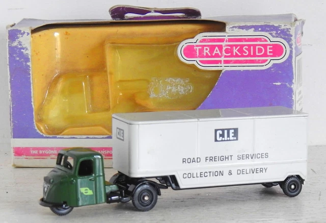 CORGI TRACKSIDE SCARAB 3 Wheel Tractor Cie Road Freight Services Oo ...
