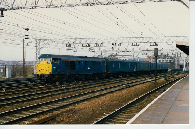 RAIL PHOTO CLASS 31 31431 @ Stratford 9/3/88 up parcels train £1.50 ...