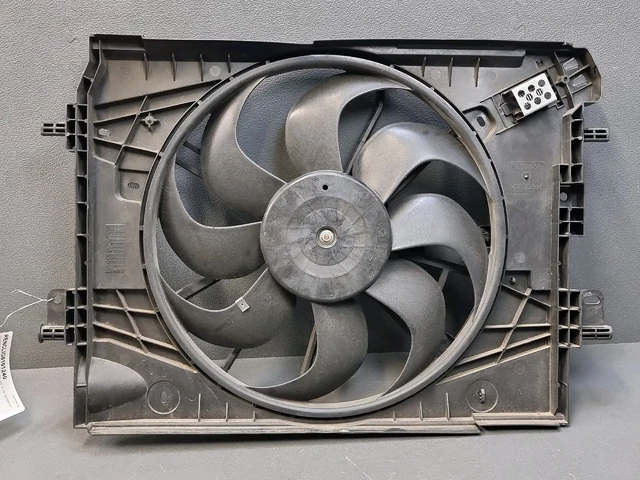 MOTEUR VENTILATEUR RADIATEUR - Renault Clio IV / Captur I - 214818009R ...