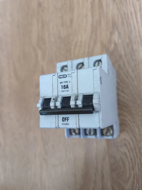 MEM MCB 16 Amp Type 3 Triple Pole 3 Phase M9 16A Memshield 163MB3 £25.00 - PicClick UK