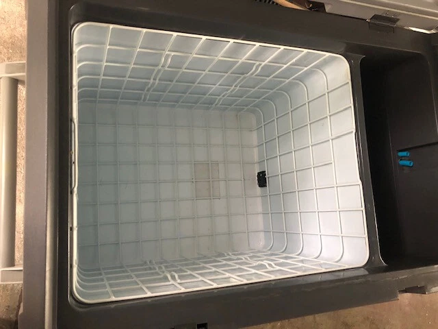 WAECO DOMETIC KOMPRESSOR Kühlbox CF 110 12/24/110-240V 110 L +4 oder ...