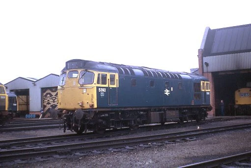 ORIGINAL COLOUR SLIDE of D5392 BR class 27 diesel loco £3.99 - PicClick UK