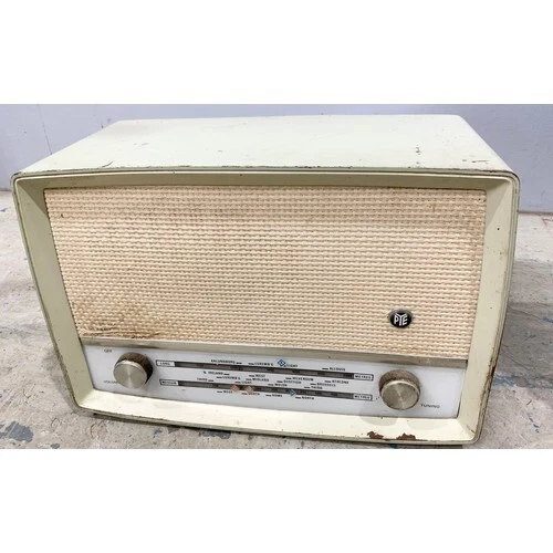 VINTAGE RADIO PYE Model 1113 - Late 1960's Transistor MW and LW Model £ ...