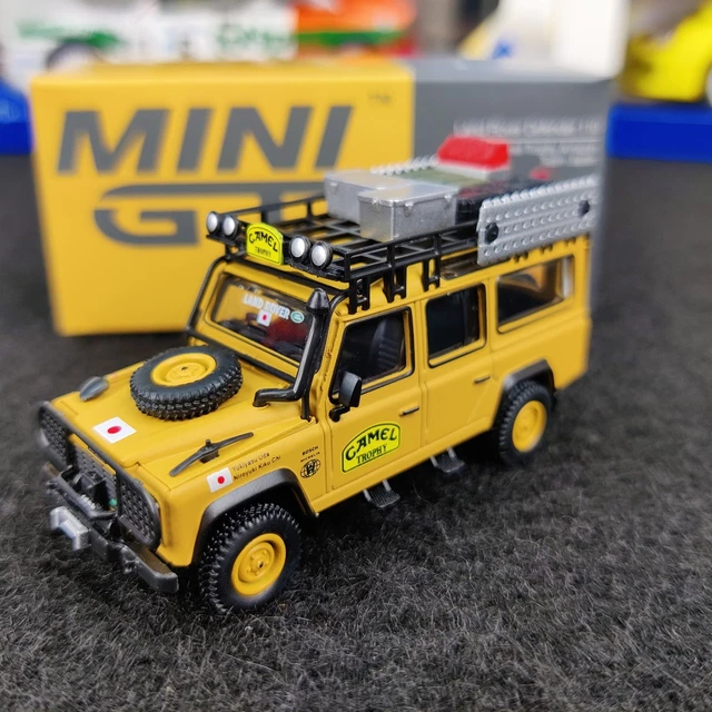 MINI GT LAND Rover Defender 110 Royal Mail Post Bus N 152 EUR 29,99 ...