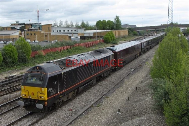 PHOTO ROYAL Train In Cardiff Loco 67006 Royal Sovereign Heads The Royal ...