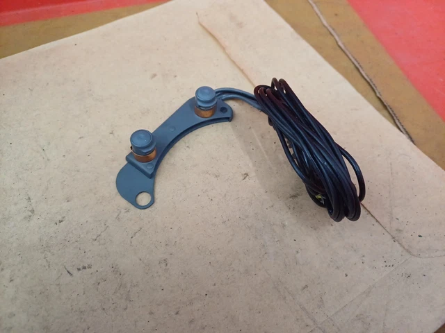 AIRCRAFT PART VARIOUS COCKPIT INSTRUMENT PANEL PILLAR LAMP BRIDGE TYPE ...