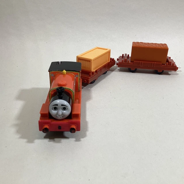 TOMY TRACKMASTER THOMAS the tank engine battery train billy trucks ...
