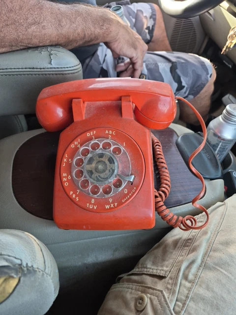 VINTAGE ORANGE ITT Stromberg Carlson Rotary Dial Phone Landline ...