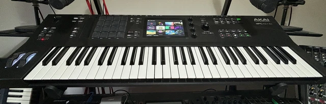 AKAI MPC KEY 61 Standalone Keyboard Workstation Sampler Sequencer £999. ...