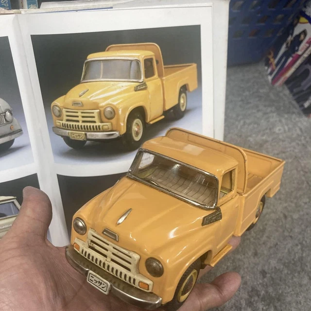1950 OLD BANDAI Red Box Series Nissan Junior Truck Tin Scale Minicar ...