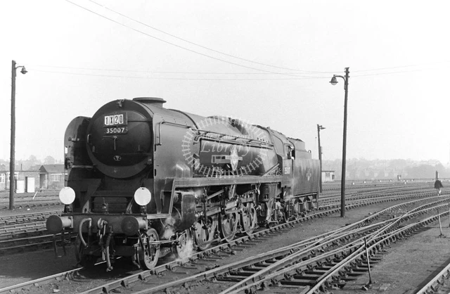 PHOTO BR BRITISH Railways Steam Locomotive Class Merchant Navy 35007 ...