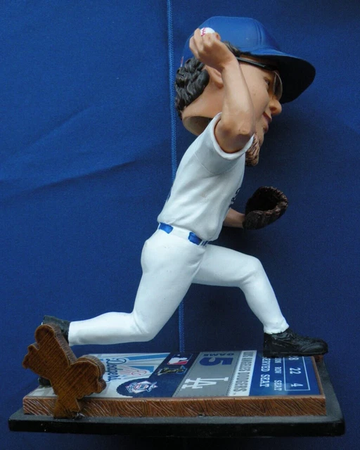 2004 FOREVER COLLECTABLE Ticket Bobblehead L.A. Dodgers Eric Gagne #632 ...