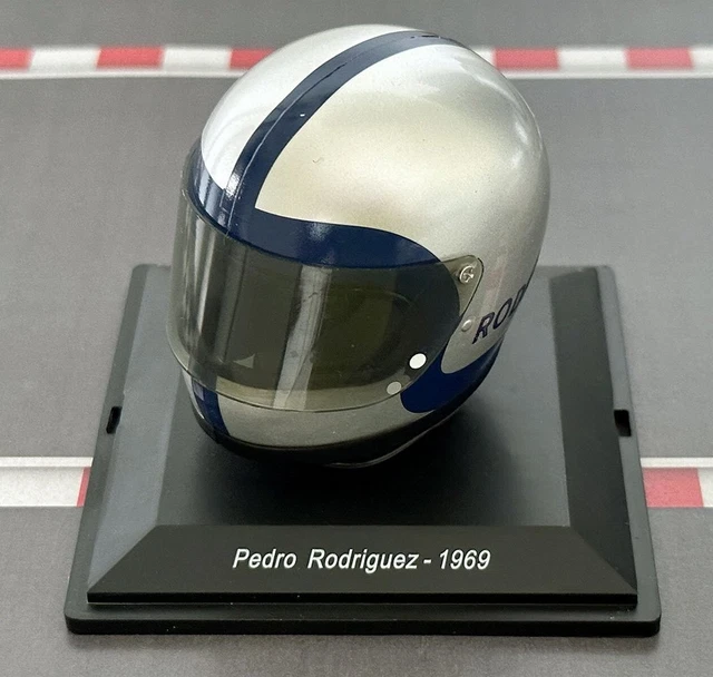 NEW 1:5 CASCO Helmet F1 PEDRO RODRIGUEZ 1969 FERRARI SPARK +Magaz. no ...