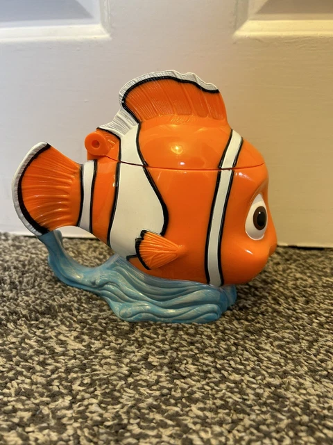 DISNEY ON ICE Finding Nemo Clown Fish Nemo 3D Plastic Lidded Cup ...