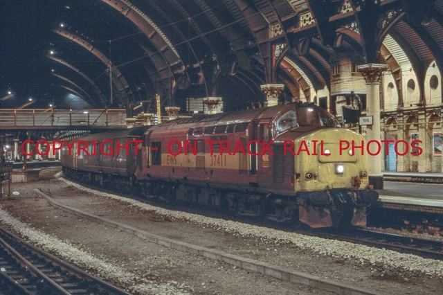 UK RAILWAY PHOTOGRAPH Of Class 37 37411. Rm37-2563 £1.70 - PicClick UK