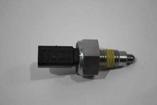 SKODA YETI 5L Reversing Light Switch 02K945415K £47.99 - PicClick UK