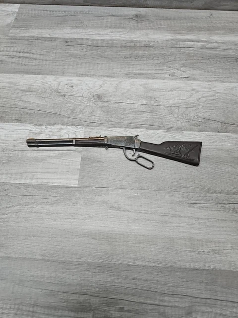 VINTAGE 11& MINIATURE Indian Chief Carbine Lever Action Metal-Plastic ...