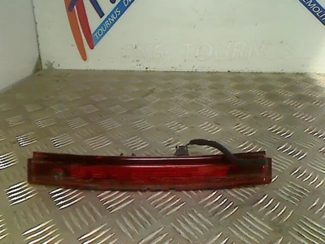 FEU ARRIERE STOP central RENAULT CLIO 4 PHASE 1 265902759R EUR 29,77 ...