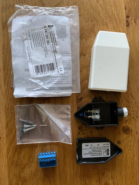 BOSCH COMBI-BOILER OUTSIDE Temperature Sensor Kit - 8 747 207 101 £25. ...