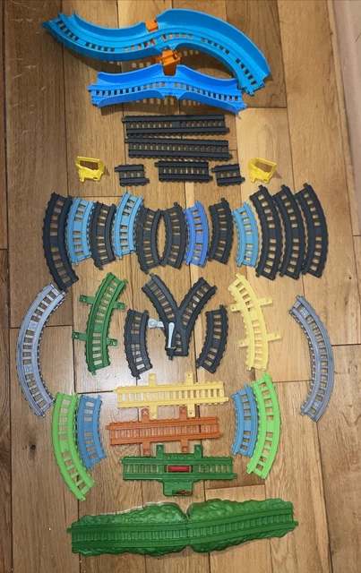 THOMAS THE TANK Engine Trackmaster Track Bundle Random 9 Com Post £15. ...