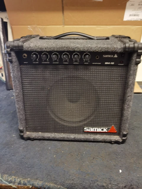 SAMICK SM-10 40WATT GITARRENVERSTÄRKER EUR 50,01 - PicClick DE