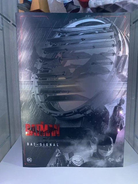 HOT TOYS THE Batman 1/6 Scale Figure Bat Signal Floodlight £140.96 ...