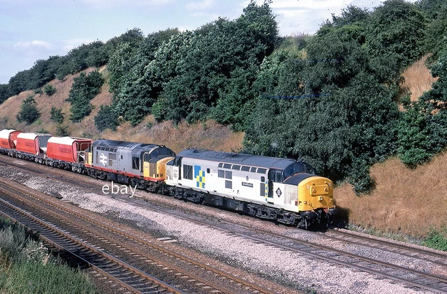 ORIGINAL 35MM COLOUR slide Diesel loco Class 37 no.37688/37685 +rights ...