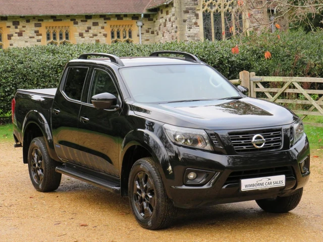 2021 NISSAN NAVARA Double Cab Pick Up N-Guard 2.3dCi 190 TT 4WD Auto ...
