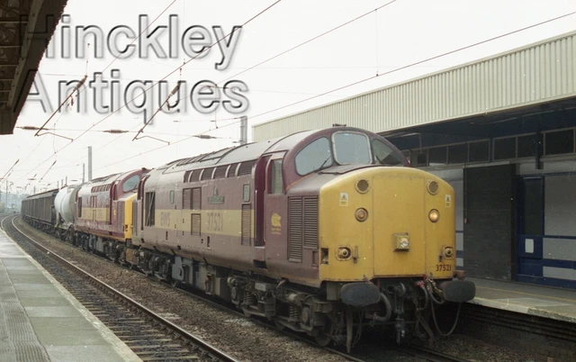 35MM NEGATIVE BR British Railway Diesel Loco Class 37 37521 Warrington ...