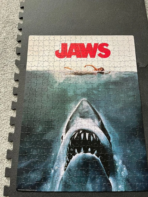 JAWS MOVIE POSTER - 500 Piece JIGSAW PUZZLE in Retro Blockbuster VHS ...