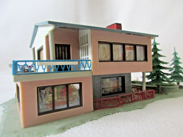 FERTIGGEBAUT: FALLER H0 B-523 Wohnhaus Bungalow mit Pool / Villa EUR 19 ...