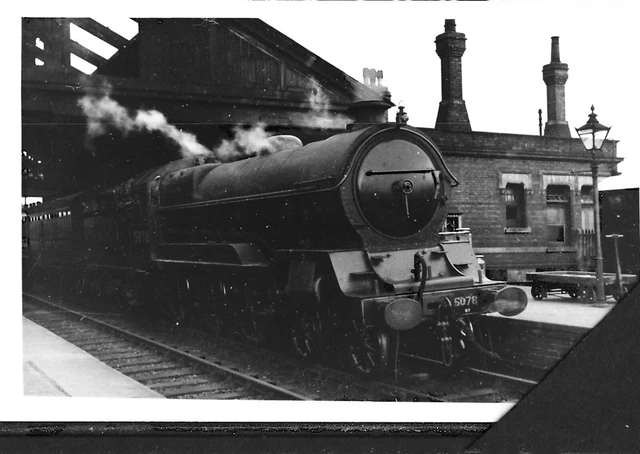 LNER - EX Gcr - B7 Class 4-6-0 5078 @ Banbury - Vintage Image - # L7184 ...