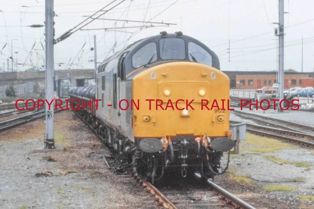 UK RAILWAY PHOTOGRAPH Of Class 37 37902. Rm37-2504 £1.70 - PicClick UK