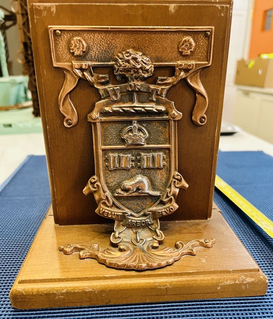 VINTAGE UNIVERSITY OF Toronto Book Ends Bronze Walnut Crest Coat of ...
