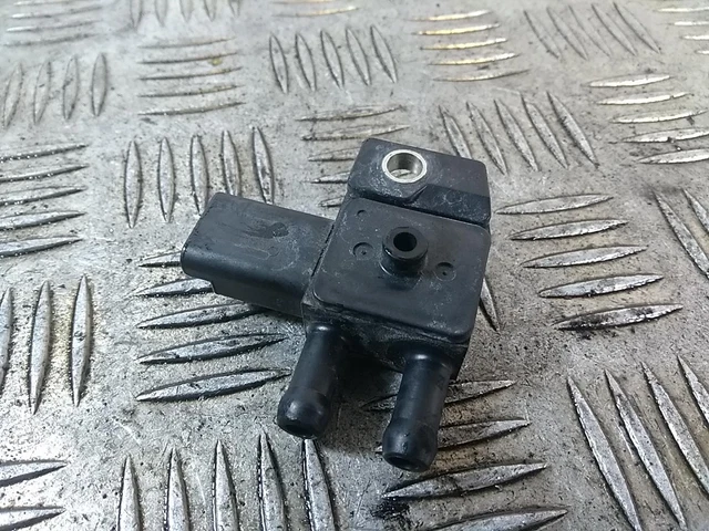 VAUXHALL DPF CAPTEUR De Pression Diesel Zafira 1.6L A16Xer Essence ...