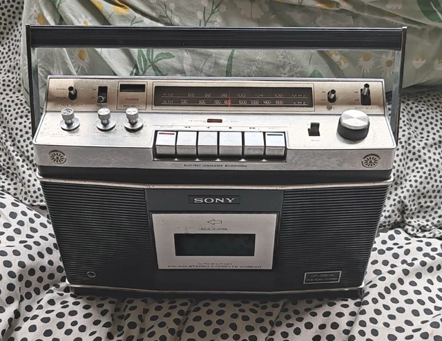 VINTAGE RADIO CASSETTE Recorder Sony CF-550A £19.99 - PicClick UK