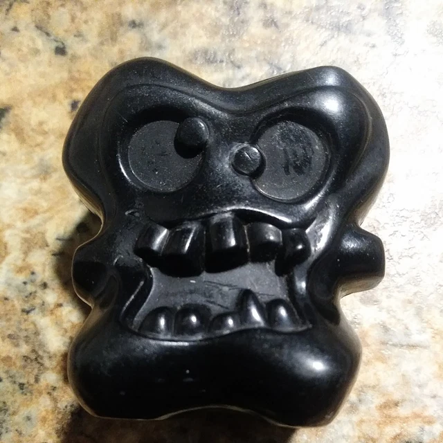 CLASSIC ORIGINAL 1996 SERIES Gogos Crazy Bones VINTAGE Gogo's black £6. ...