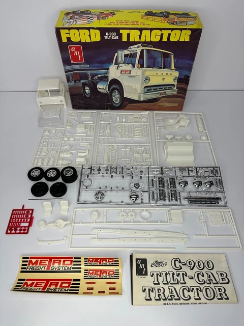 VINTAGE AMT FORD Tractor C-900 Tilt Cab Model Kit T567 Metro Freight ...