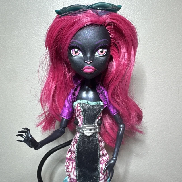 MONSTER HIGH CATTY Noir Out Of Tombers $600.00 - PicClick CA