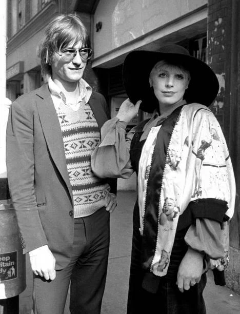 POP STAR TURNED Actress Marianne Faithfull And Her Fiance Old Etonian ...