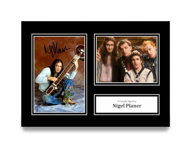 NIGEL PLANER HAND Signed A4 Photo Autograph Card Neil Young Ones Gift ...